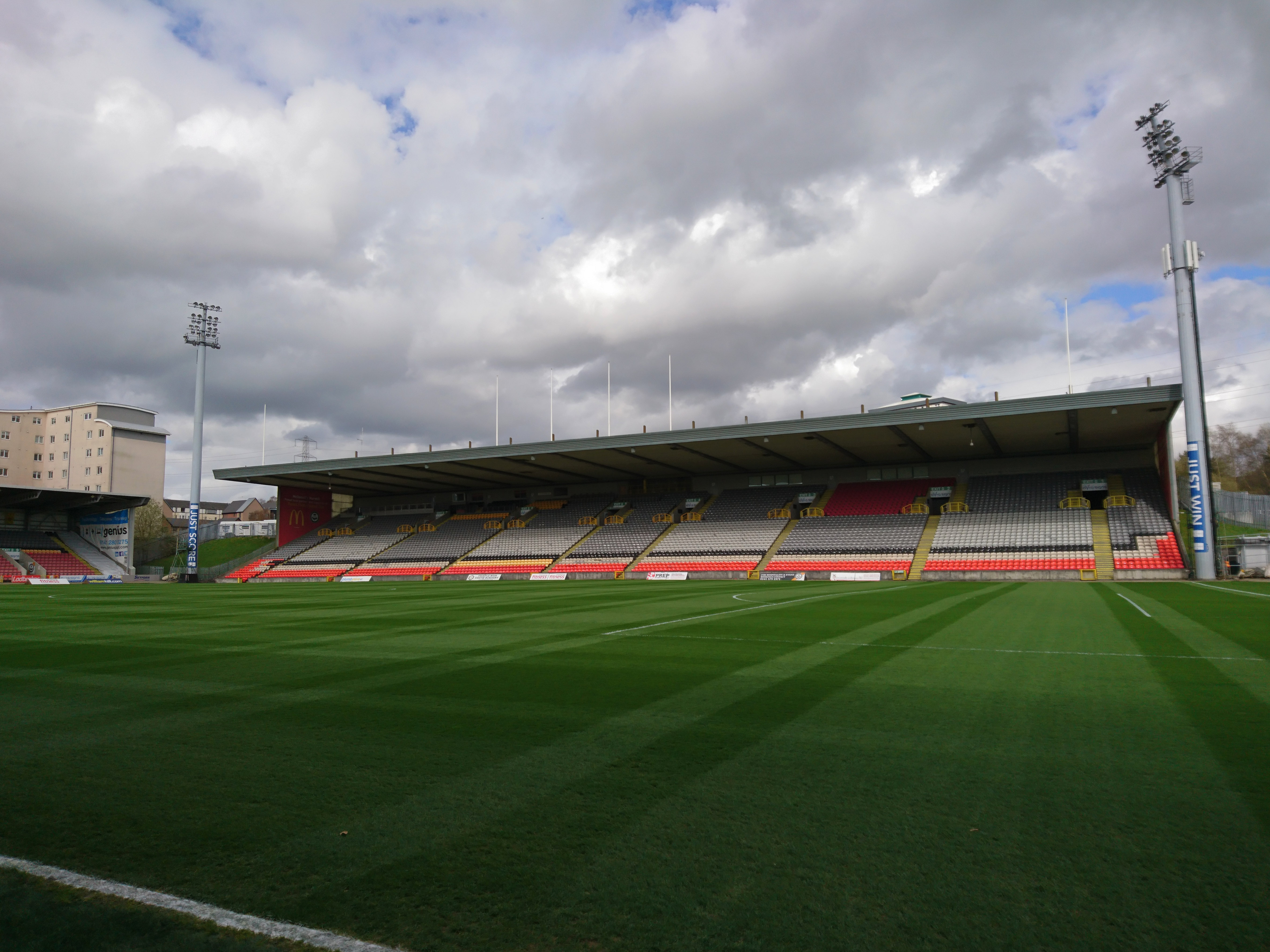 Firhill Stadium | De Stadionautist
